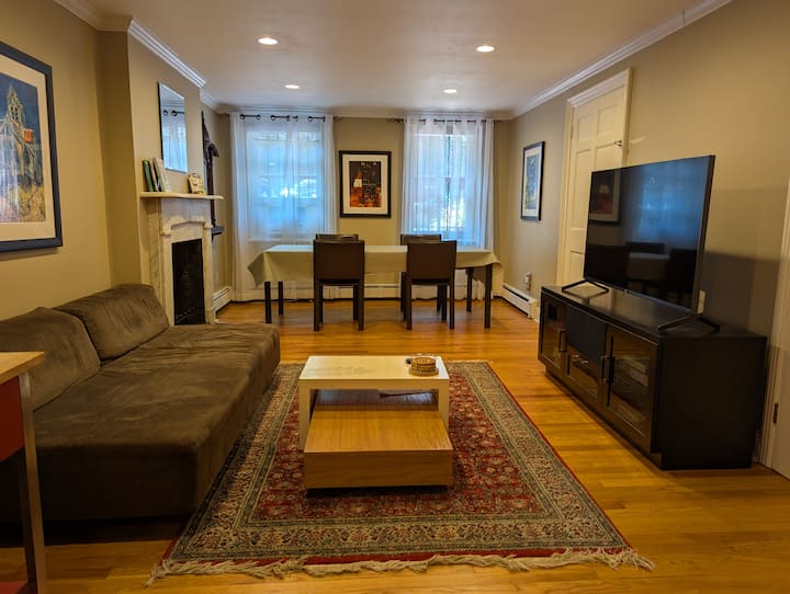 Cozy 1br With King Bed And Patio - Jersey City, NJ