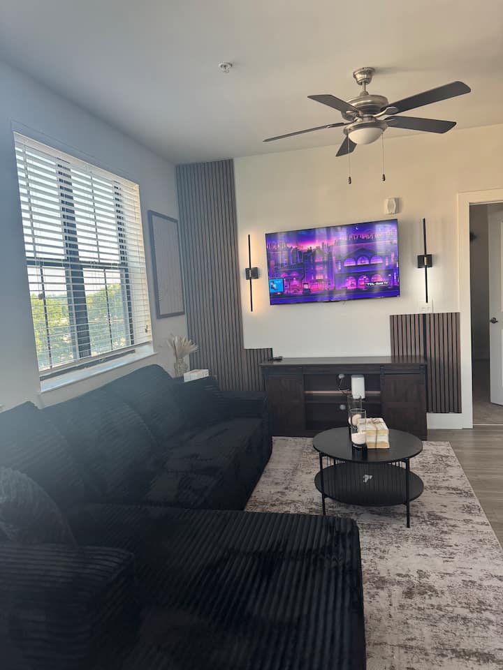 Spring Views 1bd 1bath - Sandy Springs, GA