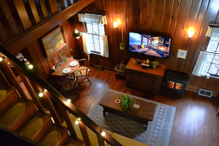 Charming Private Cottage Retreat - Mason Neck State Park, Lorton