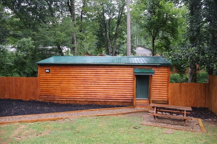 “New” Cabin 20 Min To Gatlinburg Gameroom+firepit! - Cosby, TN