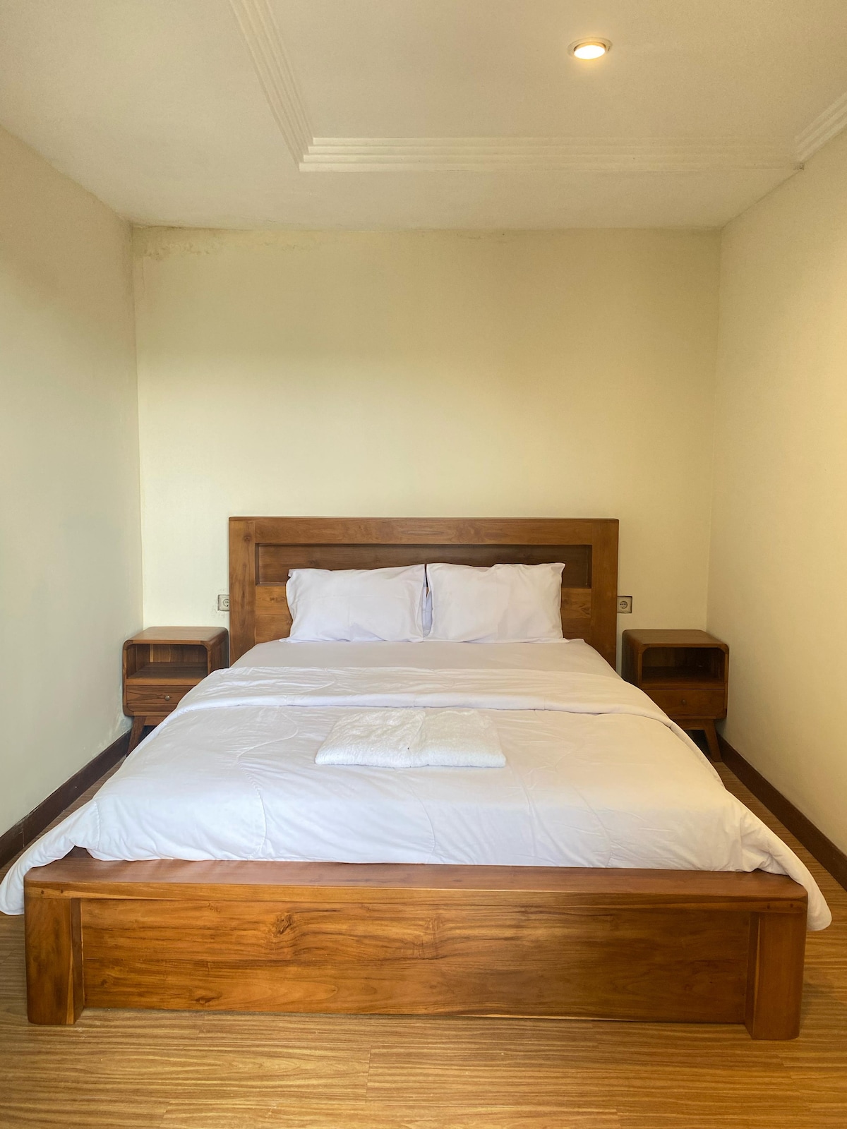 Bedugul Lake View Inn – A8 - Micro-maisons à louer à Baturiti, Bali ...