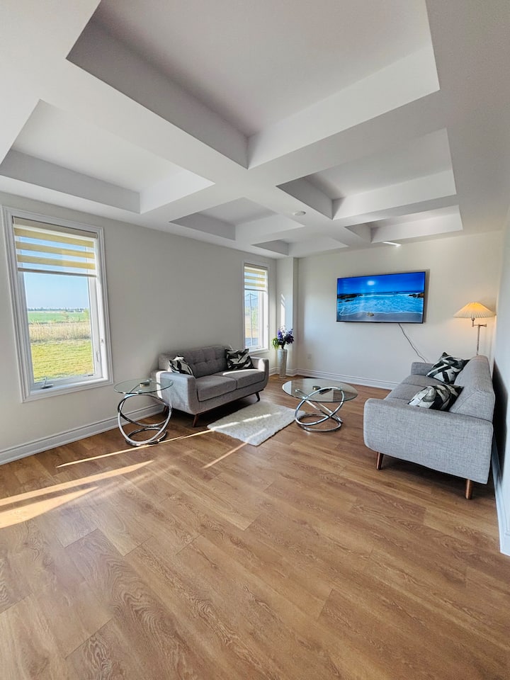 Spacious Home In Wasaga Beach - Wasaga Beach