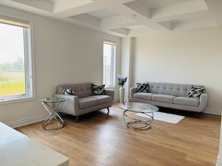 Spacious Home In Wasaga Beach - 와사가 비치