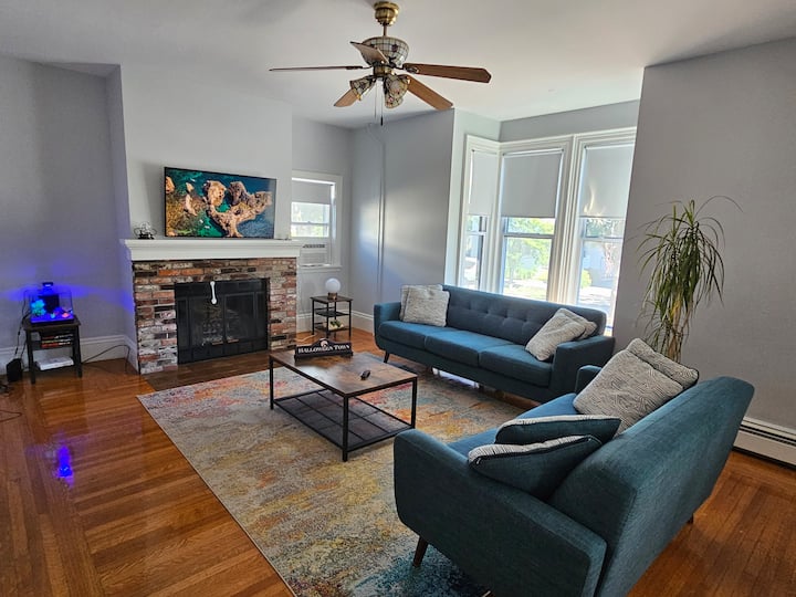 Historic Salem 1br Apt | Office | Walk Downtown - 비벌리