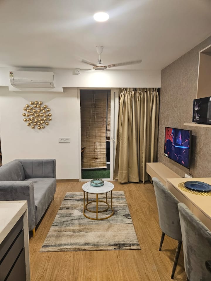 Golden Elm Near Airport - Pune