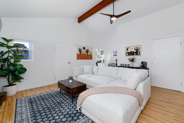 Cute 2b House - Backyard, Desk, Lots Of Light! - Marina del Rey, CA