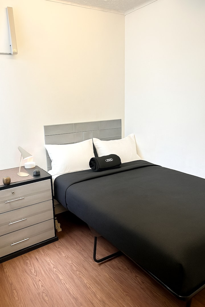 Minisuite Privada Con Entrada Independiente- Quito - Quito