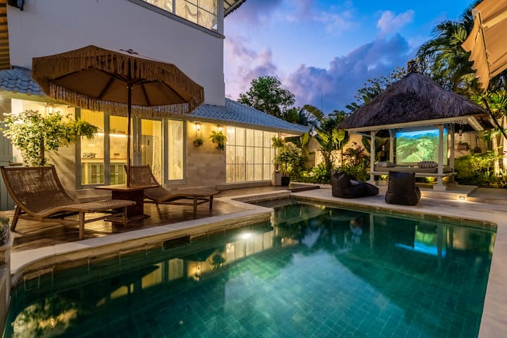 Seminyak Family Heaven |Outdoor Cinema, Ps5+vr2 - Bali