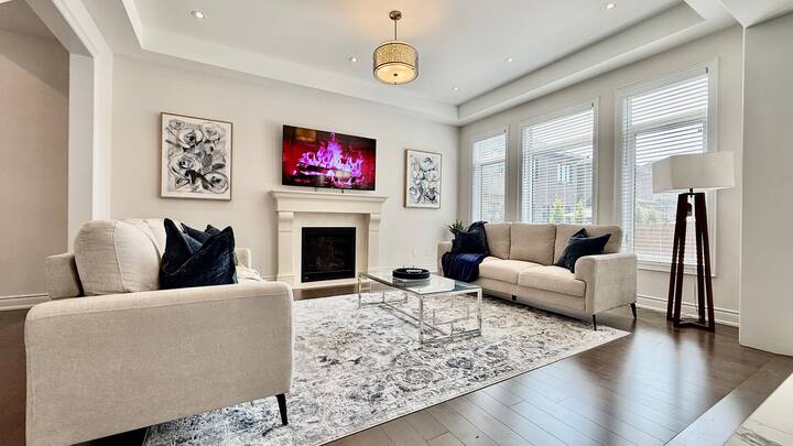 Casa Grande - Oakville