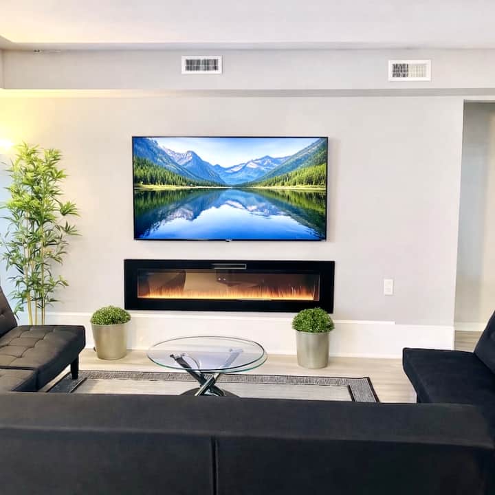 8 Bedroom 2 Blocks From Beach & Casino Heart Of Ac - Atlantic City, NJ