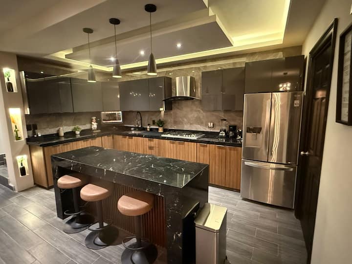 Encantador Alojamiento Familiar - Saltillo