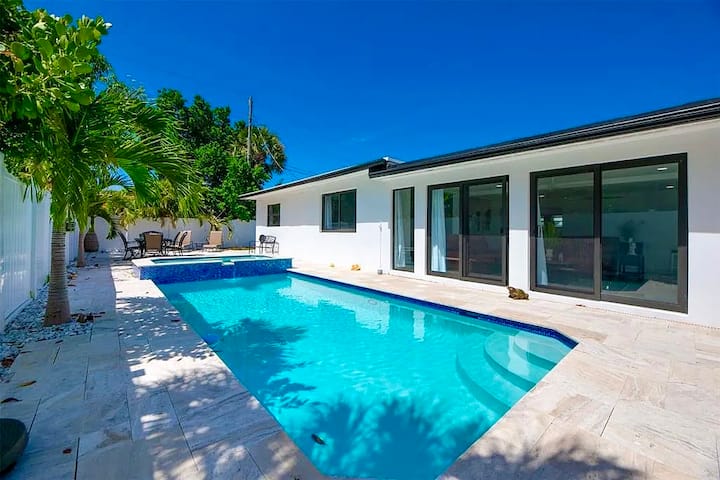 Dow Street By The Sea - Pompano Beach, FL