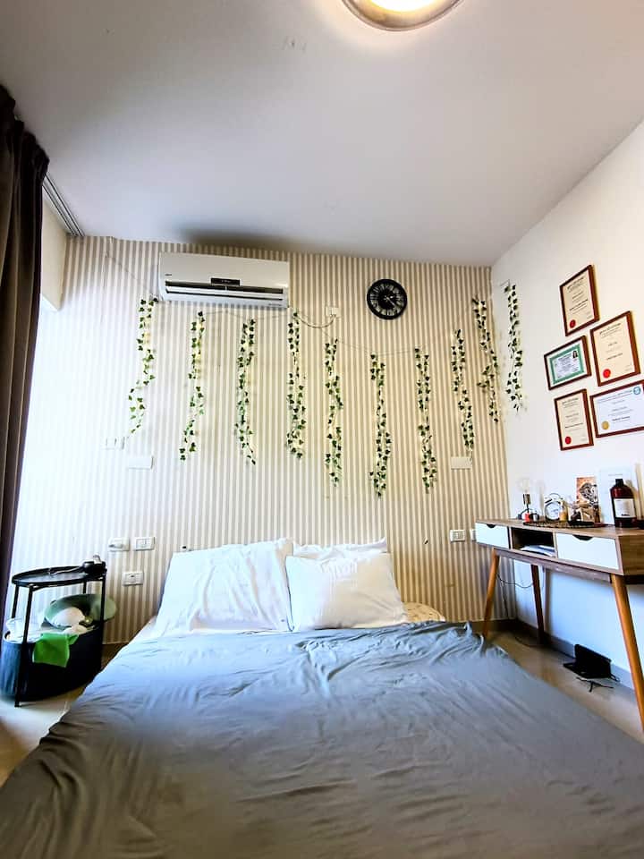 A Convenient Place In The City - Jerusalem