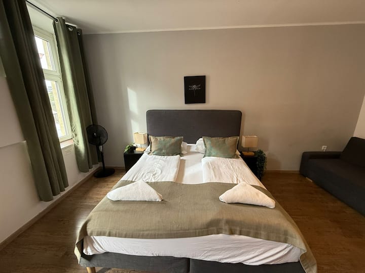 Affordable 2br Apartment, 10 Min To Westbahnhof - Wien