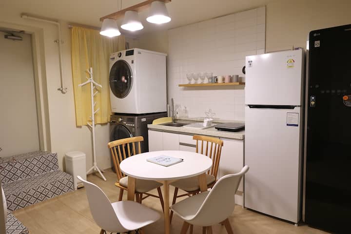 *합법숙소*장박추가할인* Stay Koo [논현]/강남/논현역 도보 5분/신논현/병원근접 - 내곡동