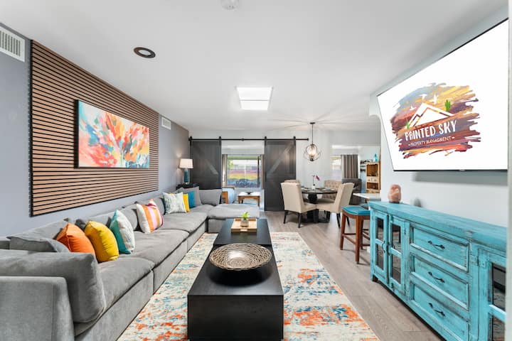 Sun City Gem! 2 Bed W/ Hot Tub - Peoria, AZ