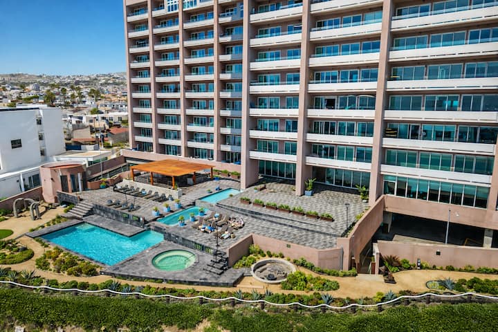 Oceanfront Luxury Condo•pool & Jacuzzi•near Border - Tijuana