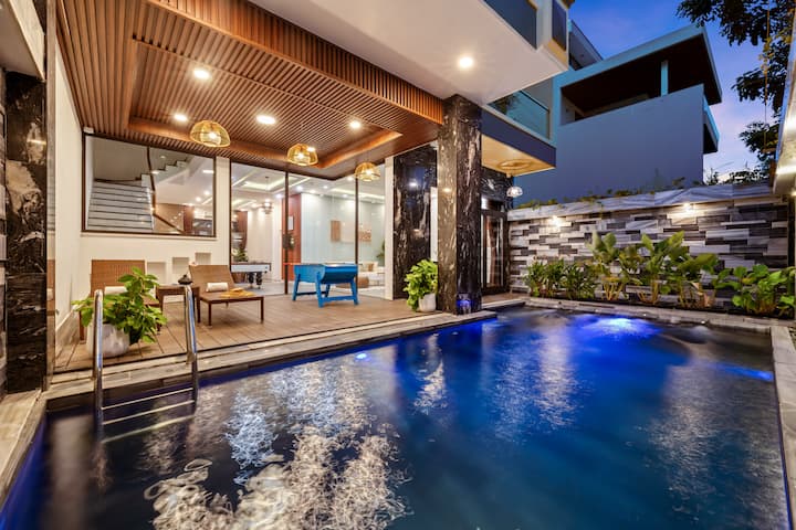 8br Pool Villa With Karaoke Room By Pvilladanang - Đà Nẵng