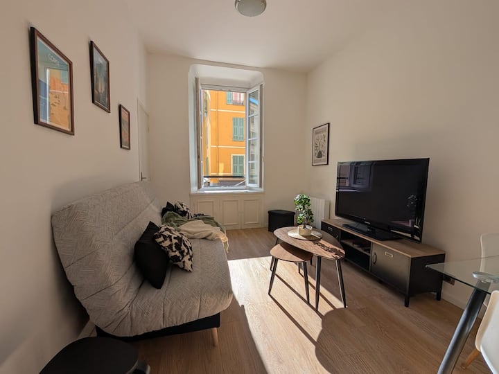 Coquet 2 Pièces Au Port De Nice - Nice