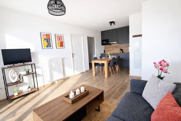 Le Belleville, Gare Et Commerces - Ermenonville