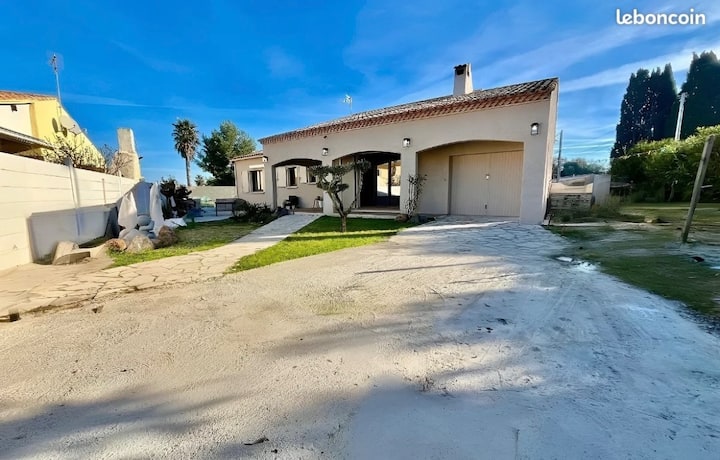 Villa Au Calme Avec Piscine - Pézenas