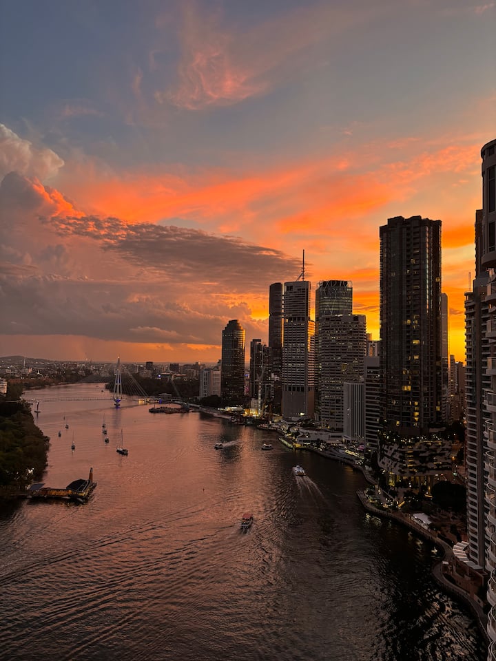 Stunning Riverview Cbd Resort - Virginia