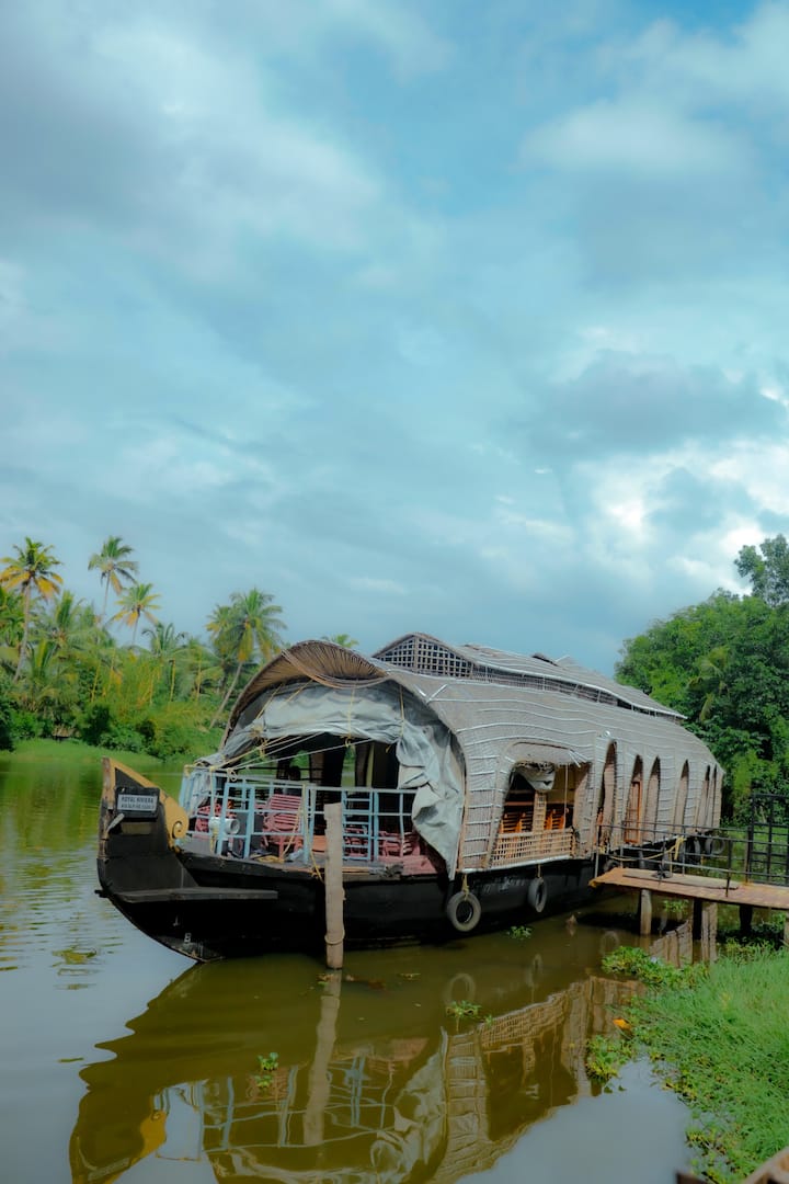 Magic Of Kerala’s Backwater - Kumarakom