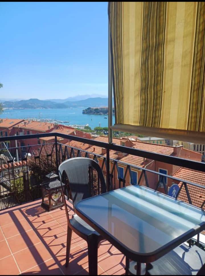 Desireeholiday
Seafront Apartment - Porto Venere