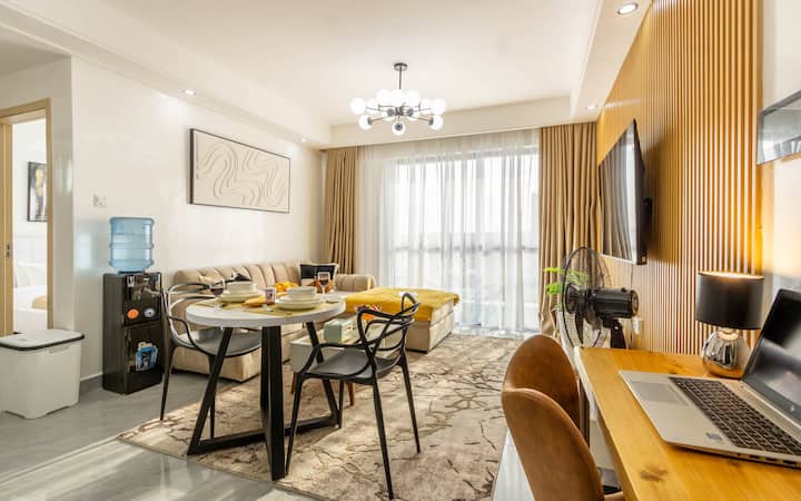 Plush 1br I City Views I Pool I Gym - Nairobi