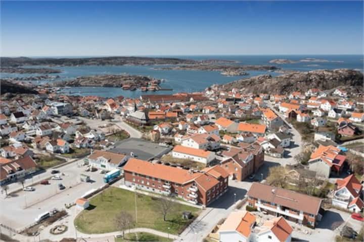 Bo Mitt I Hunnebostrand – Rymlig 3:a Nära Allt - Hunnebostrand