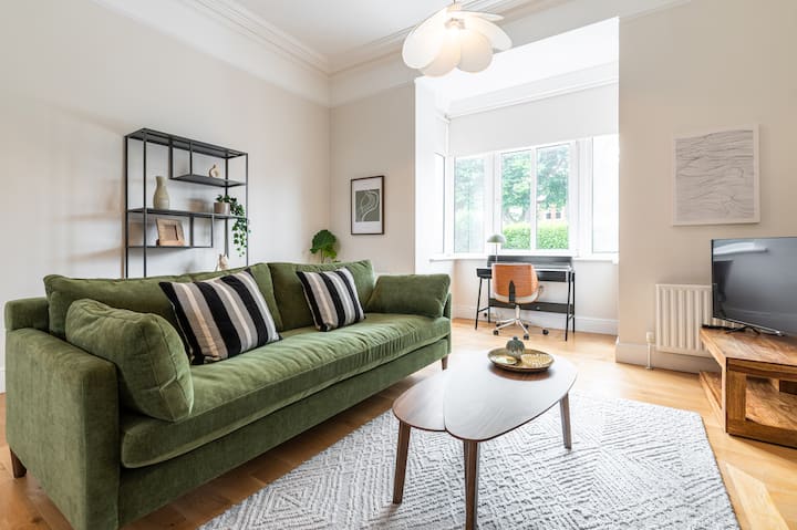 Spacious Luxury 2 Bed Apartment - Dublin