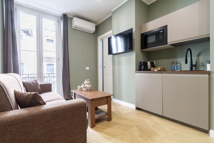Shopping District - [Central Station] - Two Room - Mailand