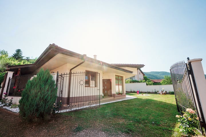 Pavlina Guest House - Rila