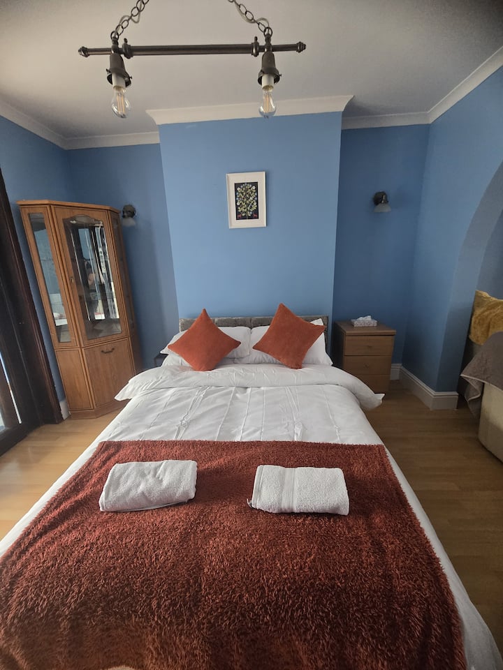 4 Bedroom Central Birmingham - Worcestershire