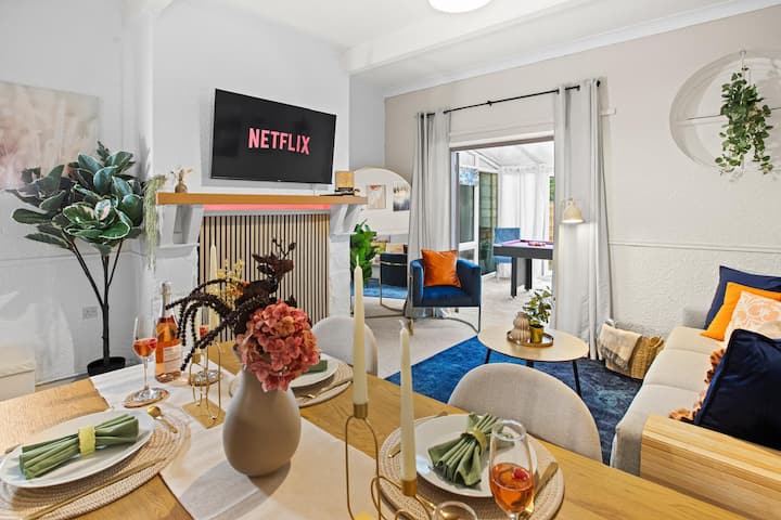 Play | Relax | Stylish Home | Pool Table & Netflix - Rochdale