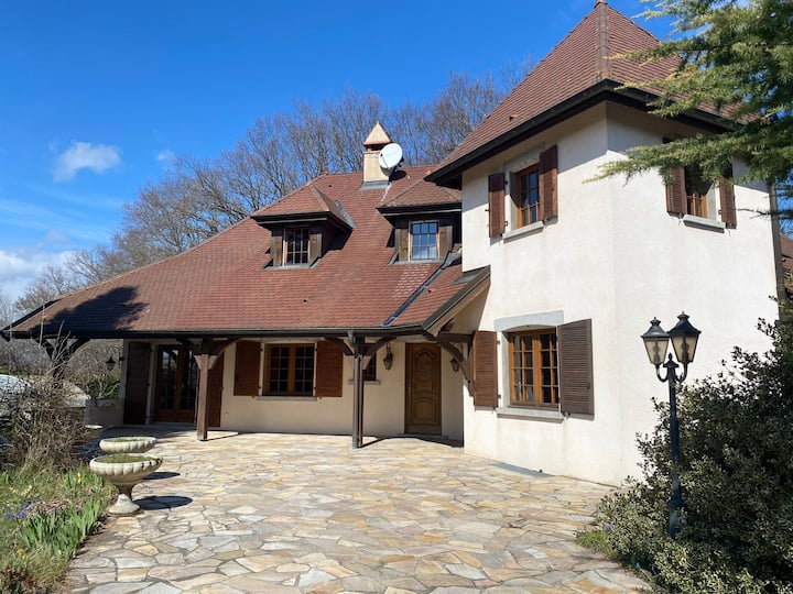 Maison Dans Les Bois - Annemasse