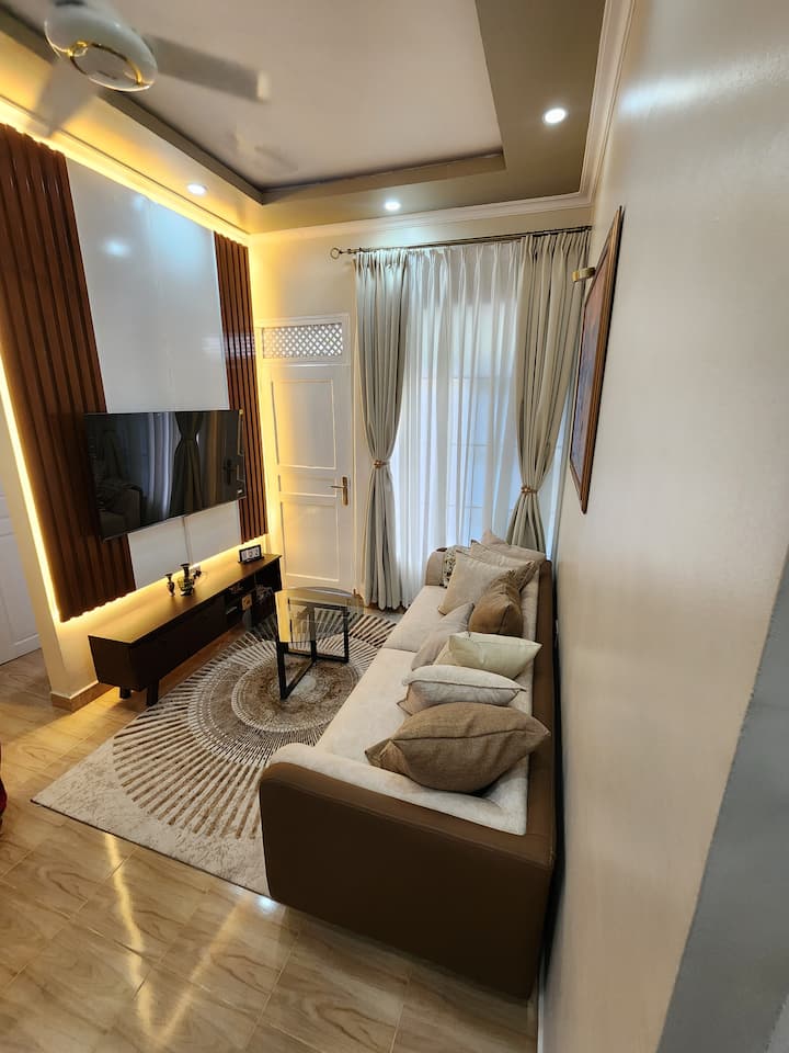 Gena's 
2-bedroom Apartment - Dar es Salam