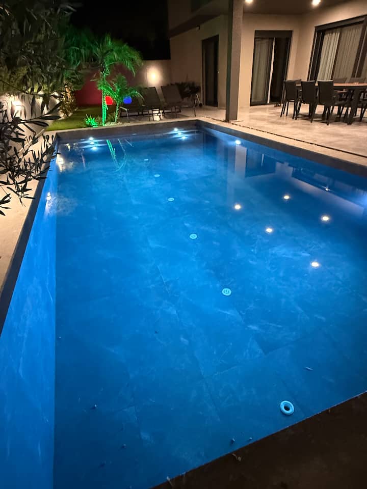 Boyalık Isıtmalı Havuzlu Odalar Banyolu Lüx. - Çeşme