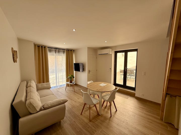 Le Patio, à 10 Minutes De Béziers Et 20 De Pézenas - Autignac