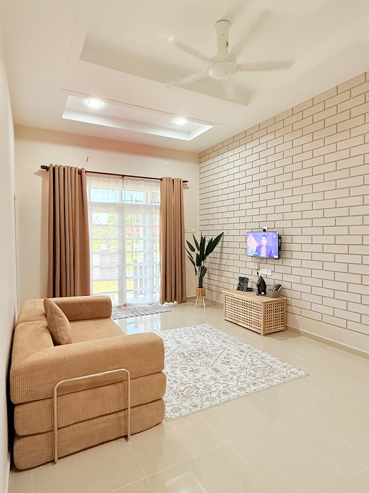 Hafsah Guesthouse - Marang