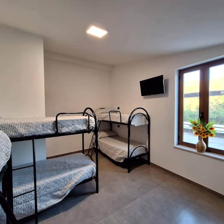Camera 6 Posti Letto - Sellia Marina
