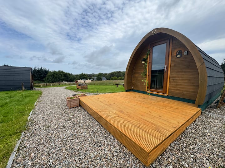 Cosy Croft Pod: Green Dragon - Hillside/loch View - Dunvegan