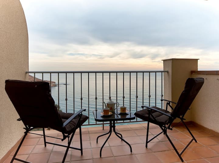 Там, де прокидається море - Cabo Roig