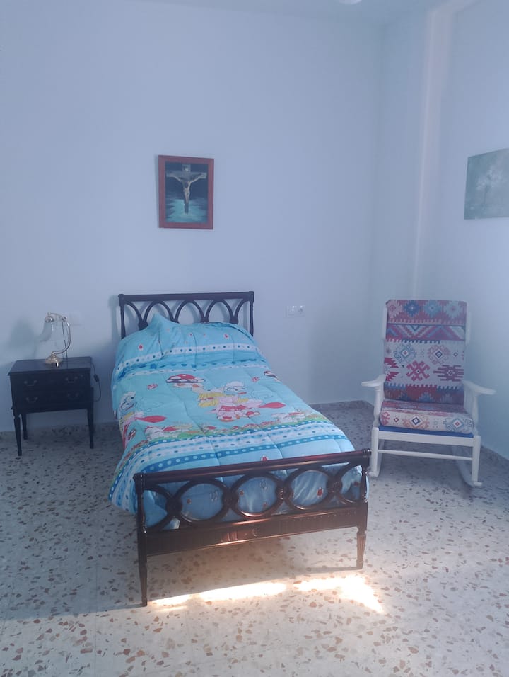 Habitación Céntrica Y Tranquila - Villanueva del Pardillo