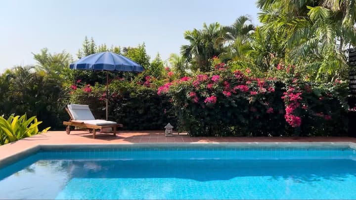 Beautiful Pool Villa In A Tropical Garden - Thailand