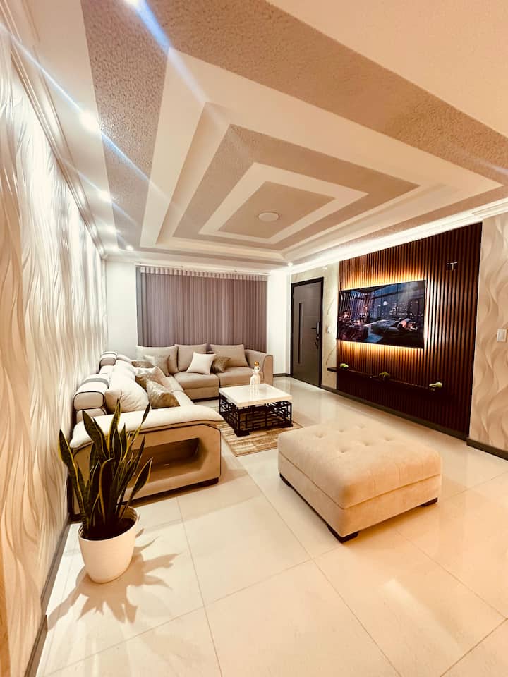 “Vive Cuenca Desde Un Departamento De Ensueño” - Azuay