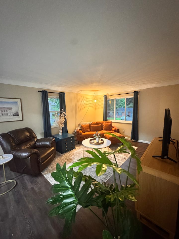 419 Commander - Toledo, OH