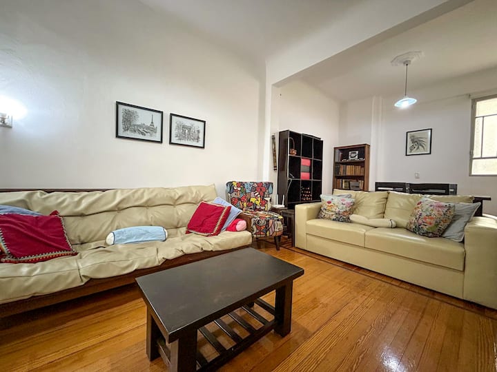 Palacio Diaz-hogareño Apto Frente A La Intendencia - Montevideo