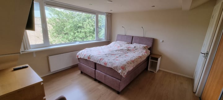 Room In An Apartment In Quiet Residential Area (2) - The Hague