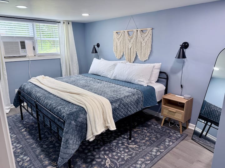 The Deja Blue | Brand New! Pets Welcome! - Lynchburg, VA